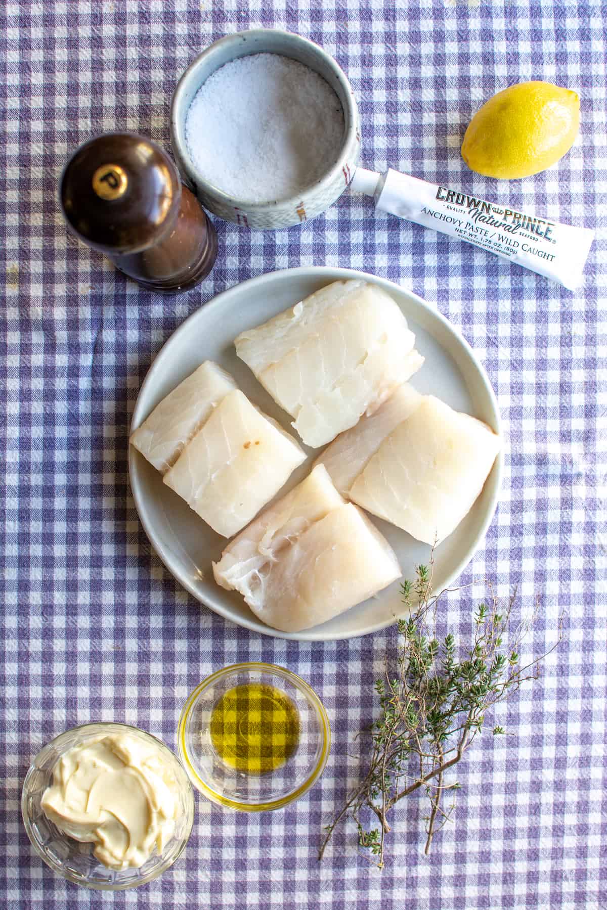 The Best Super Easy Thyme & Lemon Broiled Cod Recipe - katesbestrecipes.com