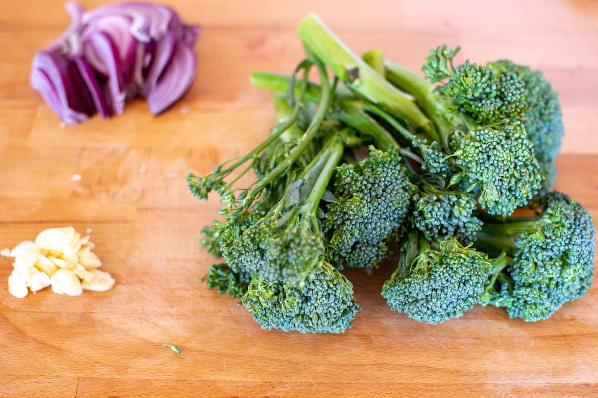 How To Cook Broccolini {With Garlic & Red Onions} - katesbestrecipes.com