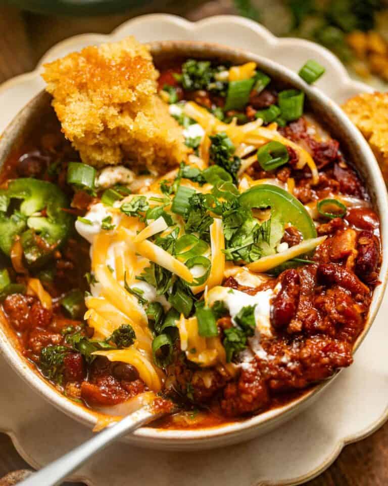 50 Best Chili Recipes To Cozy Up With This Fall - katesbestrecipes.com