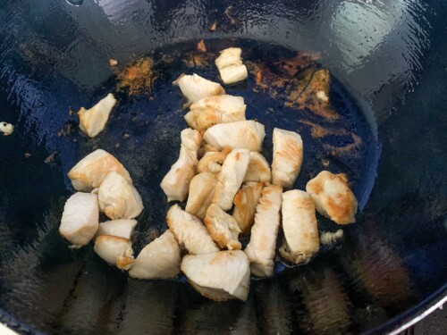 30 Minute Chinese Imperial Chicken With Garlic Rice - katesbestrecipes.com