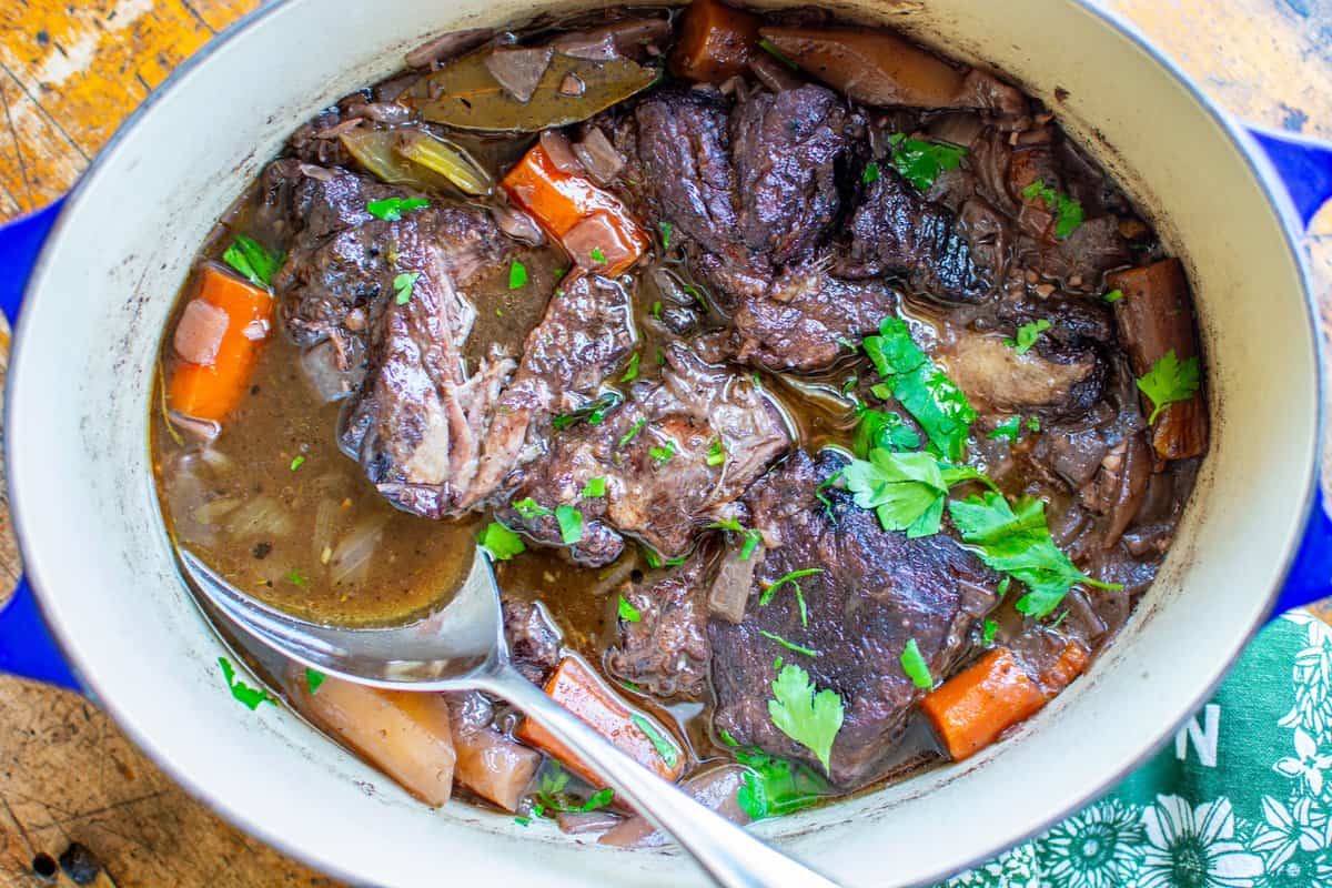 Kate's Best One-Pot Red Wine Braised Beef Recipe - katesbestrecipes.com