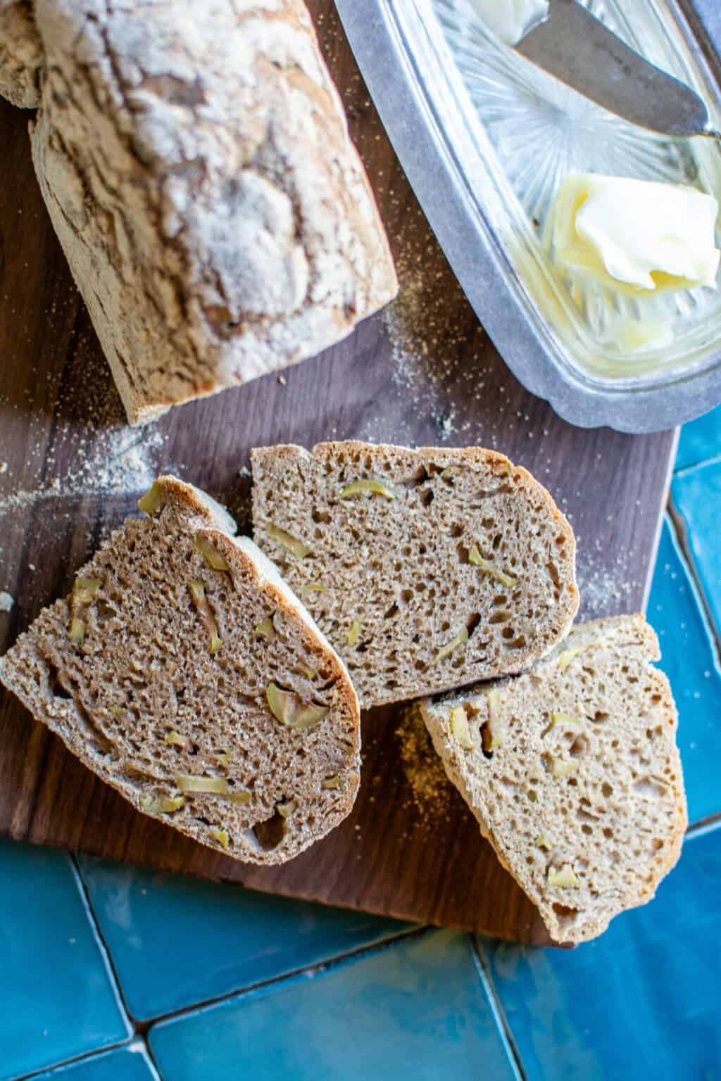Easy No-Knead Whole Wheat Green Olive Bread Recipe - katesbestrecipes.com